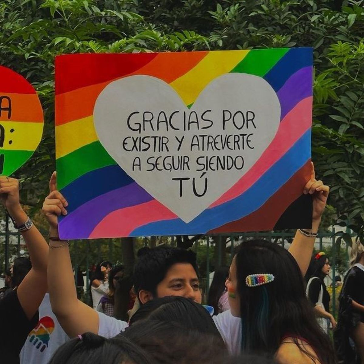Carteles con frases LGBT para gritarlo con orgullo